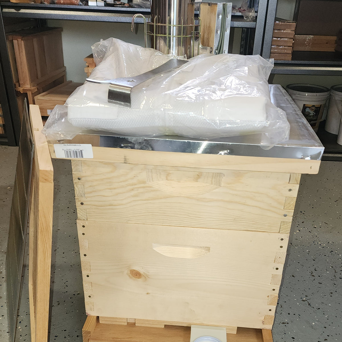 Beginner Beekeeper Kit PLUS – BRAWES Bee Farm LLC